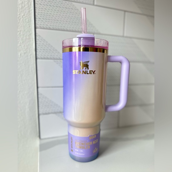 Stanley | Dining | Bnwt Authentic Stanley X Wicked For Good Glinda ...
